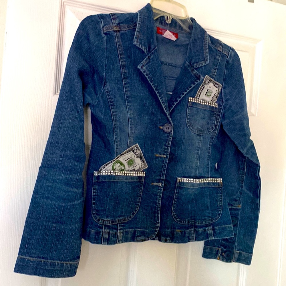 Pre-Washed And Enhanced Jenny Blue Denim Jean Jacket - Gem